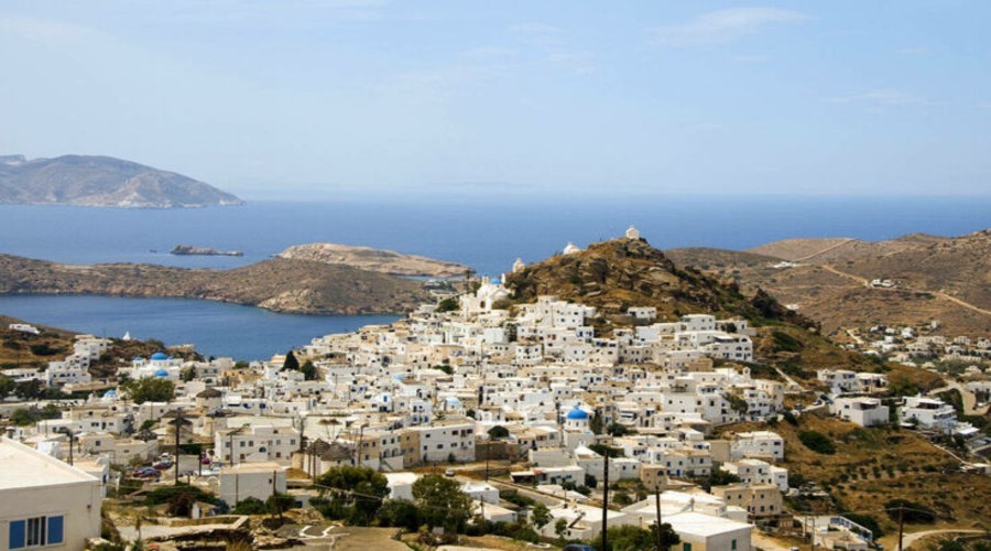 ΙΟΣ: ΤΟ ΝΗΣΙ ΤΟΥ ΦΩΤΟΣ ΚΑΙ ΤΩΝ ΑΝΤΙΘΕΣΕΩΝ - Active News