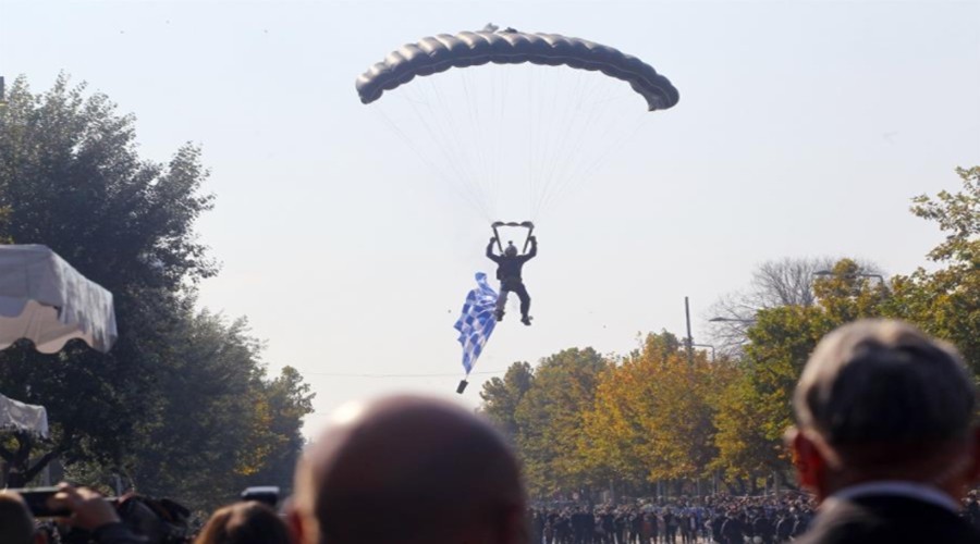 28Η ΟΚΤΩΒΡΙΟΥ: Η ΕΝΤΥΠΩΣΙΑΚΗ ΠΤΩΣΗ ΤΩΝ ΑΛΕΞΙΠΤΩΤΙΣΤΩΝ ΚΑΙ ΟΙ ...