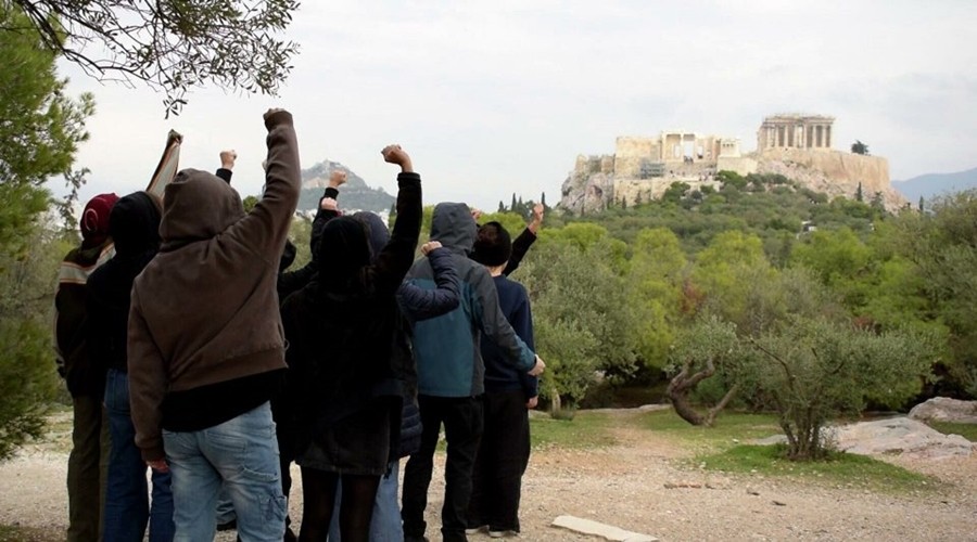 ΞΕΠΑΡΘΕΝΩΝ: ΣΑΛΟΣ ΓΙΑ ΤΗΝ ΤΑΙΝΙΑ ΜΕ ΖΕΥΓΑΡΙ ΑΝΔΡΩΝ ΚΑΙ ΤΙΣ ΣΚΗΝΕΣ ΣΕΞ ...