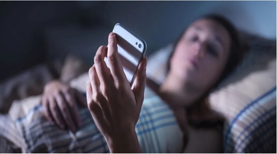 SOCIAL MEDIA: ΕΠΗΡΕΑΖΟΥΝ ΑΡΝΗΤΙΚΑ ΤΗΝ ΨΥΧΙΚΗ ΥΓΕΙΑ ΤΩΝ ΚΟΡΙΤΣΙΩΝ ...