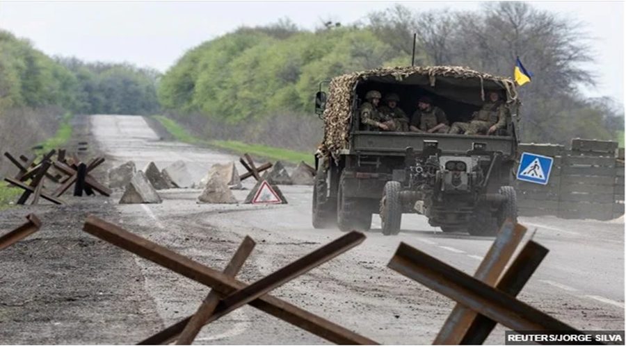 TIMES: EΝΑ ΕΚΑΤΟΜΜΥΡΙΟ ΟΥΚΡΑΝΟΙ ΣΤΡΑΤΙΩΤΕΣ ΜΕ ΔΥΤΙΚΑ ΟΠΛΑ ΕΤΟΙΜΑΖΟΝΤΑΙ ...