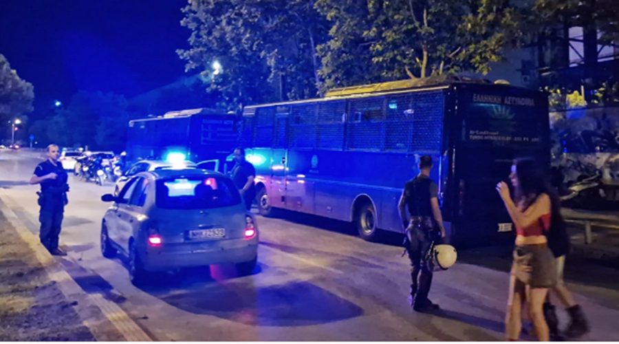 ΞΕΚΑΘΑΡΙΣΜΑ ΛΟΓΑΡΙΑΣΜΩΝ ΒΛΕΠΕΙ Η ΑΣΤΥΝΟΜΙΑ ΠΙΣΩ ΑΠΟ ΤΟΥΣ ΠΥΡΟΒΟΛΙΣΜΟΥΣ ...