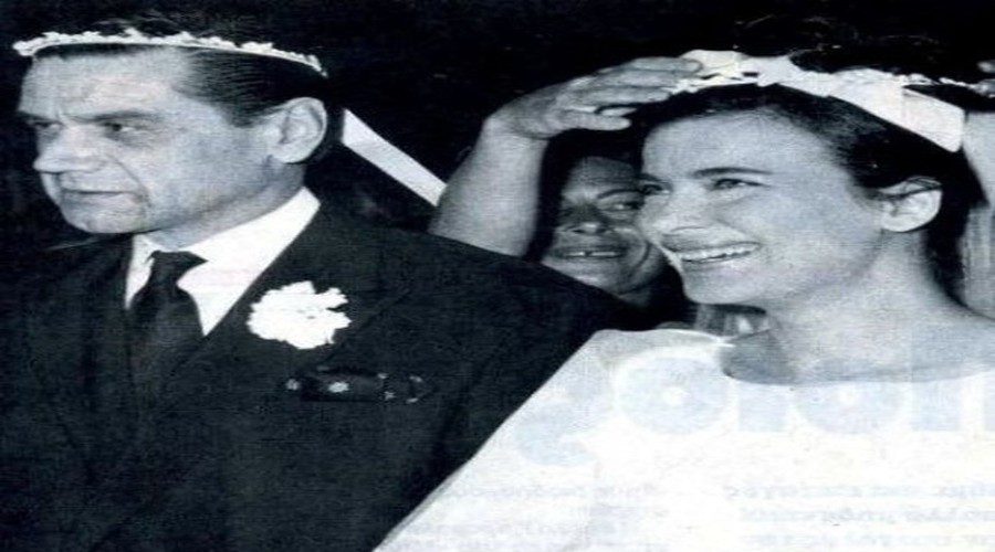 ΚΑΡΕΖΗ - ΧΑΤΖΗΦΩΤΙΟΥ: ΣΠΑΝΙΕΣ ΦΩΤΟ ΑΠΟ ΤΟΝ ΧΛΙΔΑΤΟ ΓΑΜΟ ΤΟΥΣ ΣΤΗ ...