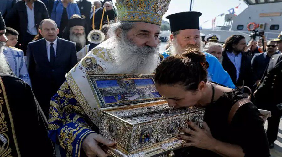 ΠΕΙΡΑΙΑΣ: ΜΕ ΛΑΜΠΡΟΤΗΤΑ Η ΥΠΟΔΟΧΗ ΤΗΣ ΑΓΙΑΣ ΖΩΝΗΣ ΤΗΣ ΠΑΝΑΓΙΑΣ - Active ...