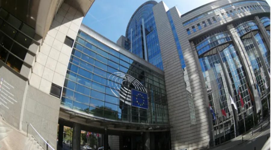 Η ΕΥΑ ΚΑΪΛΗ, Ο ΣΠΙΤΟΝΟΙΚΟΚΥΡΗΣ ΜΟΥ ΚΑΙ Ο ΠΟΛΕΜΟΣ ΤΩΝ ΛΟΜΠΙ - ΠΟΣΟ ...