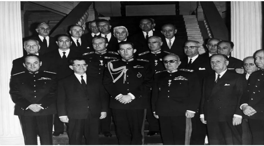 ΤΟ ΣΤΡΑΤΙΩΤΙΚΟ ΚΙΝΗΜΑ ΤΟΥ ΒΑΣΙΛΙΑ ΚΩΝΣΤΑΝΤΙΝΟΥ Β΄ ΚΑΤΑ ΤΗΣ ΧΟΥΝΤΑΣ (13 ...
