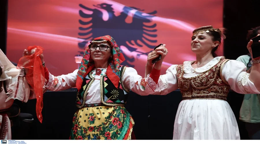 ΕΝΤΙ ΡΑΜΑ: ΜΕ ΧΟΡΟΥΣ ΚΑΙ ΠΑΝΗΓΥΡΙΑ ΟΛΟΚΛΗΡΩΘΗΚΕ Η "ΦΙΕΣΤΑ" ΣΤΟ ΓΑΛΑΤΣΙ ...